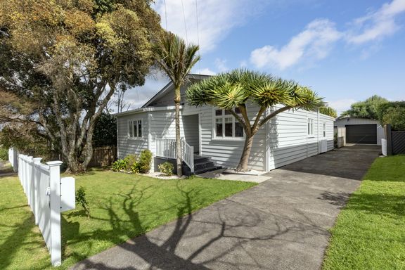 Property value - 2 Jubilee Avenue, Onehunga - realestate.co.nz