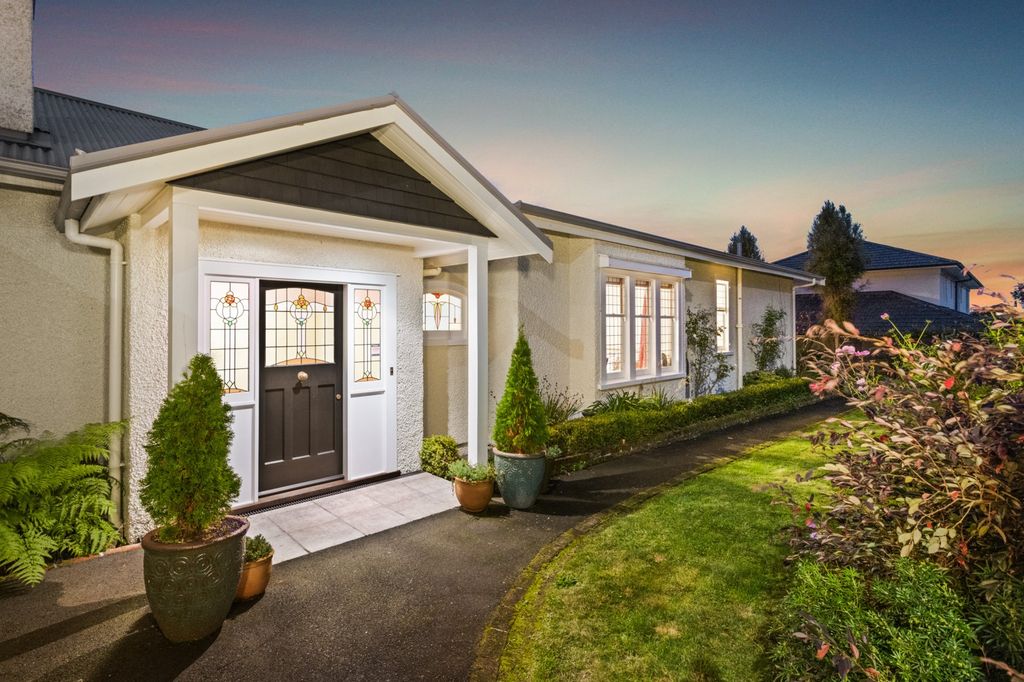 Sold - 5 Nigel Street, Havelock North - realestate.co.nz