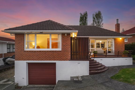 Property value - 21 Lynbrooke Avenue, Blockhouse Bay - realestate.co.nz