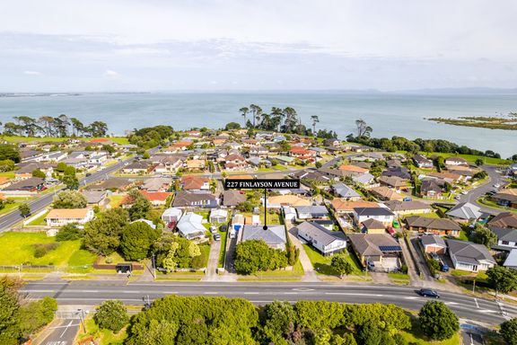 Property value - 227 Finlayson Avenue, Clendon Park - realestate.co.nz