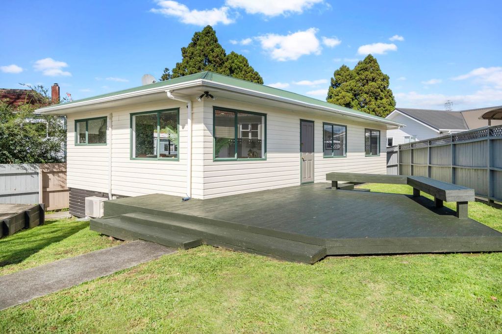 Sold - 327B Blockhouse Bay Road, Avondale - realestate.co.nz