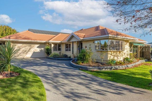 Property value - 16 Sutton Place, Dallington - realestate.co.nz