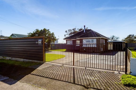Property value - 84 Glover Road, Hawera - realestate.co.nz