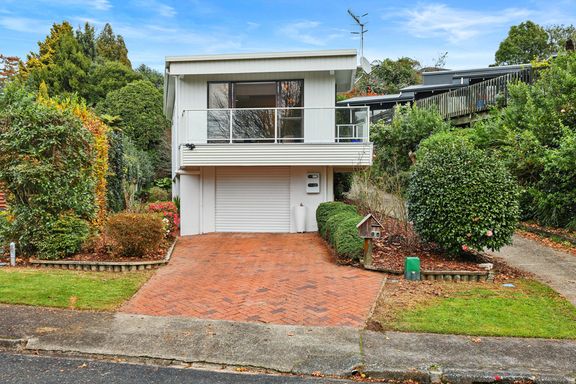 Property value - 10A Exeter Place, Tihiotonga - realestate.co.nz