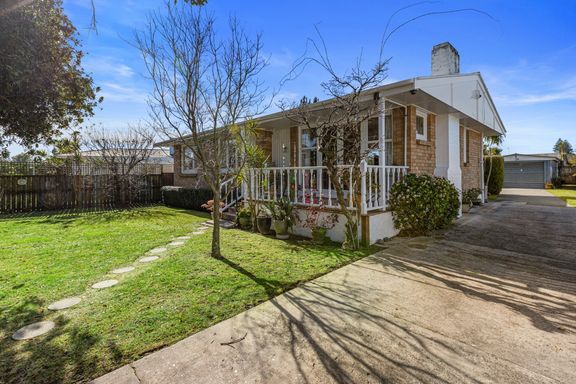 Property value - 12 Henderson Crescent, Parkvale - realestate.co.nz
