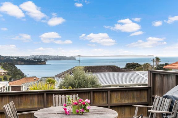 Property value - 16A Rothesay Bay Road, Rothesay Bay - realestate.co.nz