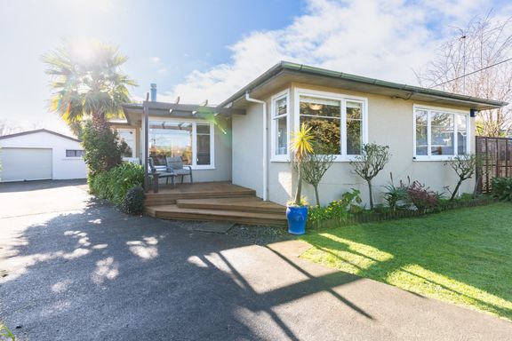 Property value - 4 Laurel Place, Awapuni - realestate.co.nz