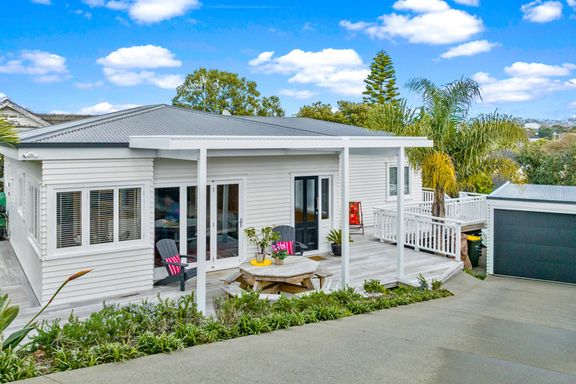 Property value - 14 Waimana Avenue, Northcote Point - realestate.co.nz