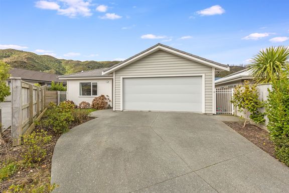 Property value - 31 Henrietta Maxwell Grove, Wainuiomata - realestate.co.nz