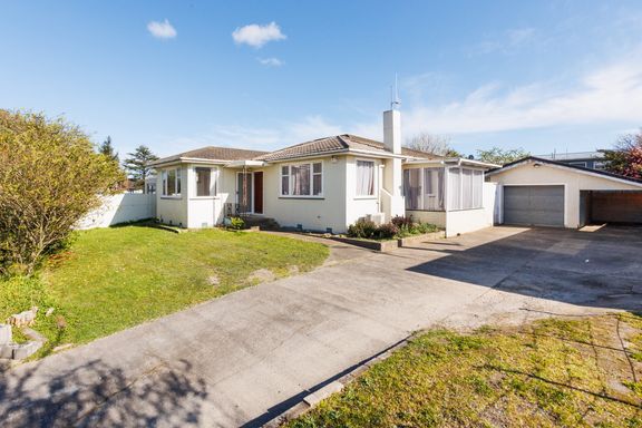Property value - 104 Rugby Street, Awapuni - realestate.co.nz