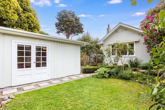 Property value - 9 Tawa Street, Eastbourne - realestate.co.nz