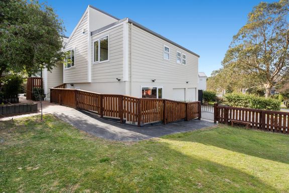 Property value - 55 Discovery Drive, Whitby - realestate.co.nz