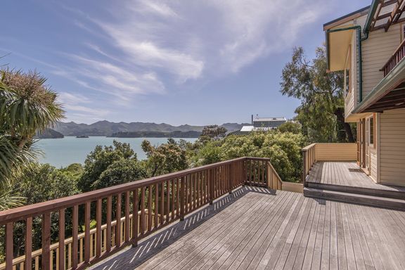 Property value - 8 Ngaio Lane, Charteris Bay - realestate.co.nz