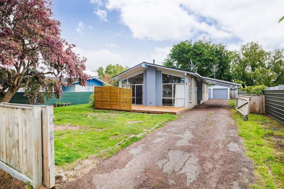 Property value - 7 Saturn Crescent, Milson - realestate.co.nz