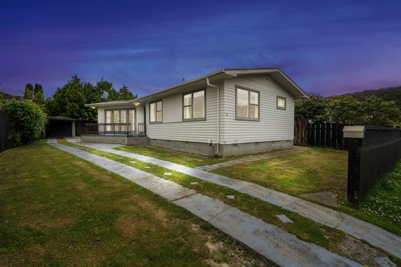 Property value - 10 Manutuke Street, Wainuiomata - realestate.co.nz