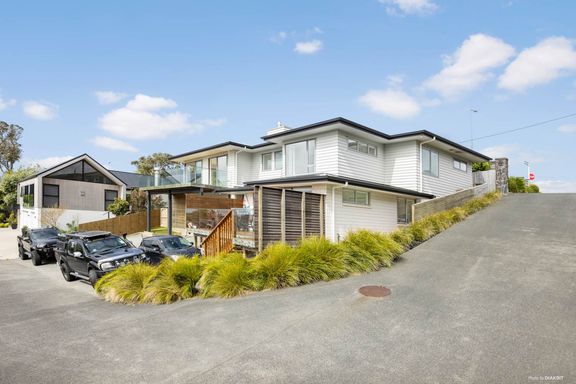 Property value - 2 Ridgeview Close, Red Beach - realestate.co.nz
