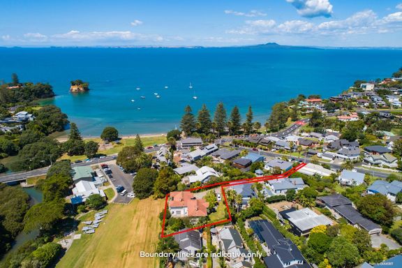 Property value - 13A Ellangowan Road, Waiake - realestate.co.nz