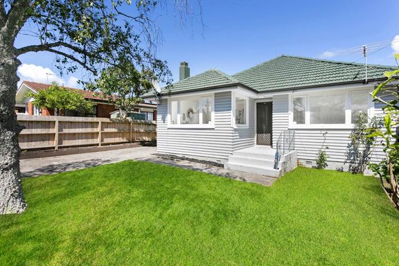 Property value - 429 Blockhouse Bay Road, Blockhouse Bay - realestate.co.nz
