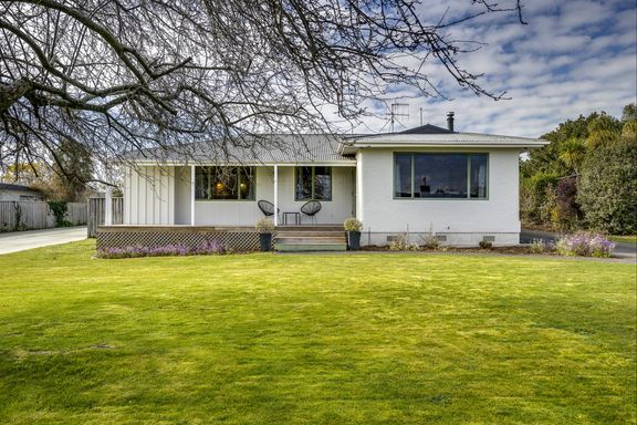 Property value - 12 Brookvale Road, Havelock North - realestate.co.nz