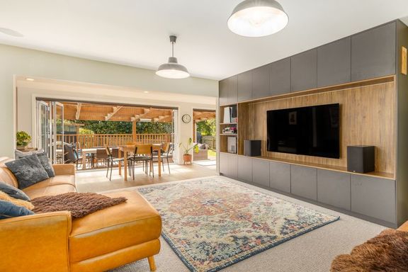 Property value - 11 Fincham Road, Raumati Beach - realestate.co.nz