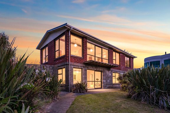 Property value - 71 Field Way, Waikanae Beach - realestate.co.nz