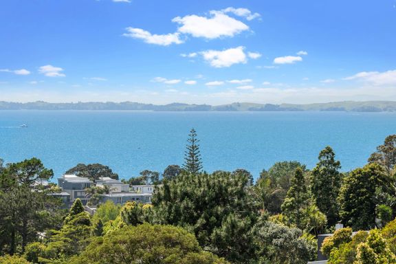 Property value - 39 Braemar Road, Castor Bay - realestate.co.nz