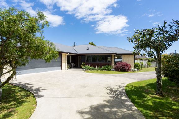 Sold - 12 Corfe Castle Lane, Levin - realestate.co.nz