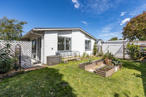 Property value - 6/77 Geraldine Street, Edgeware - realestate.co.nz
