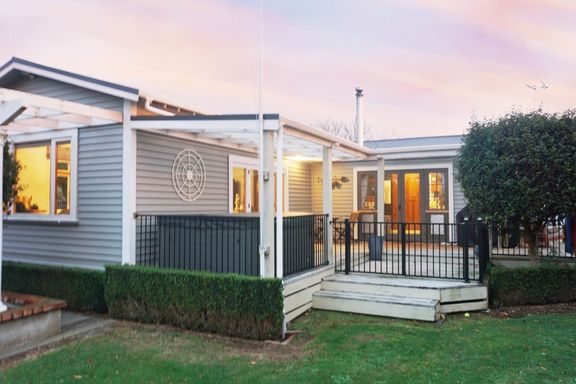 Property value - 1070 Queen Street East, Levin - realestate.co.nz