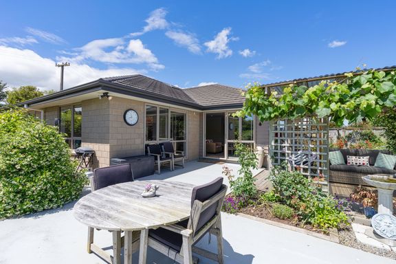 Property value - 1087 Queen Street East, Levin - realestate.co.nz