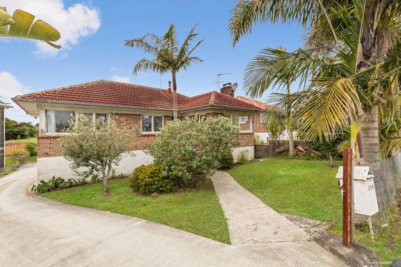 Property value - 219 Birkdale Road, Birkdale - realestate.co.nz