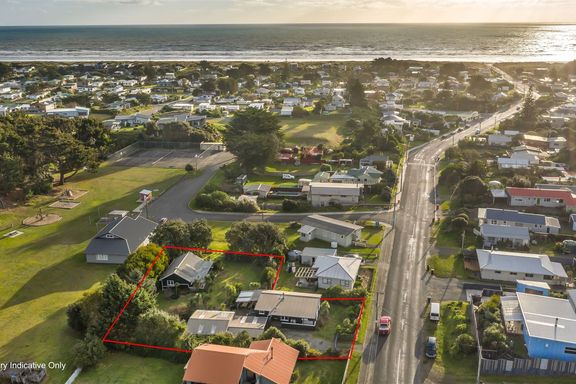 Property value - 619 Waitarere Beach Road, Waitarere Beach - realestate ...
