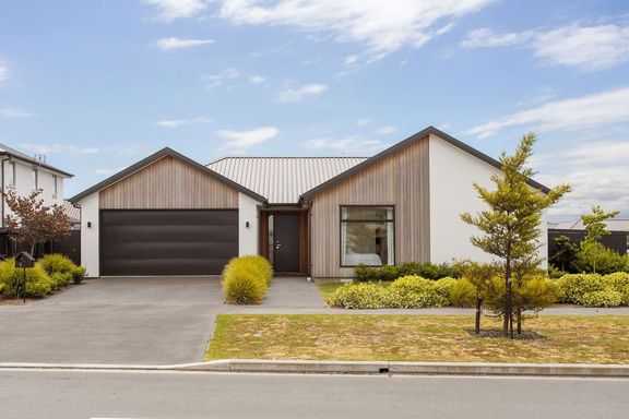 Property value - 52 Manakura Street, Russley - realestate.co.nz