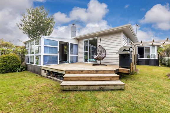 Property value - 10 Wallath Road, Westown - realestate.co.nz