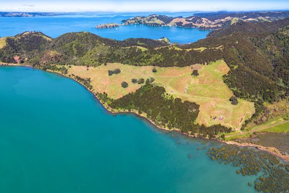 Property value - 402 Orapiu Road, Waiheke Island - realestate.co.nz
