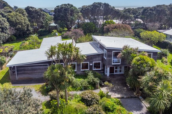 Property value - 323 Te Horo Beach Road, Te Horo - realestate.co.nz