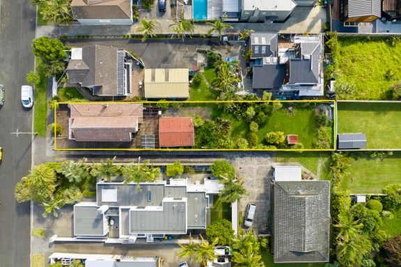 Sold - 73 Wainui Avenue, Point Chevalier - realestate.co.nz