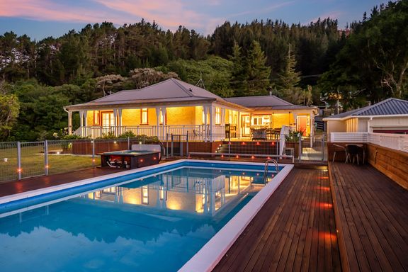 Property value - 1090 Coast Road, Pencarrow Head - realestate.co.nz