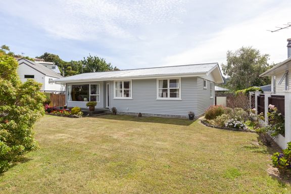 Property value - 70 Riwai Street, Paraparaumu - realestate.co.nz