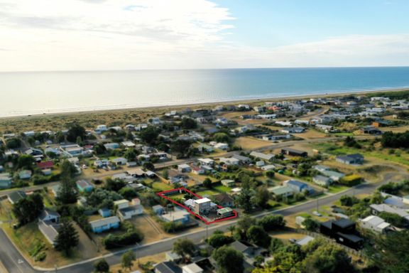 Property value - 165 Kahukura Avenue, Waitarere Beach - realestate.co.nz