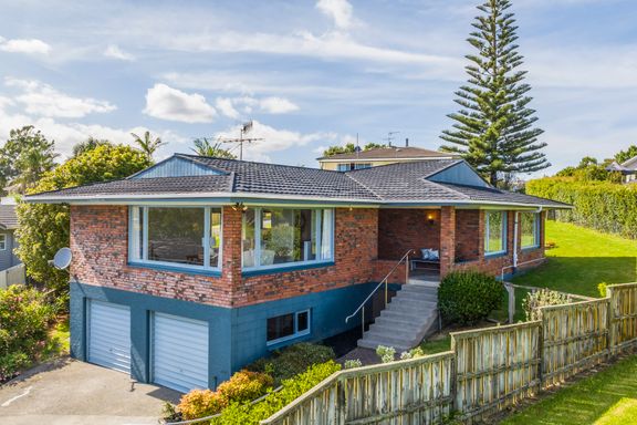 Property value - 9 Cobana Place, Pakuranga Heights - realestate.co.nz