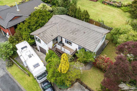 Property value - 14A Pokapu Street, Titirangi - realestate.co.nz