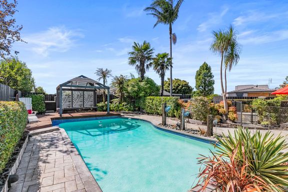 Property value - 13 Donegan Place, Conifer Grove - realestate.co.nz