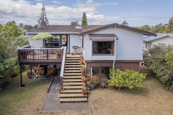 Property value - 32 Given Grove, Pauanui - realestate.co.nz