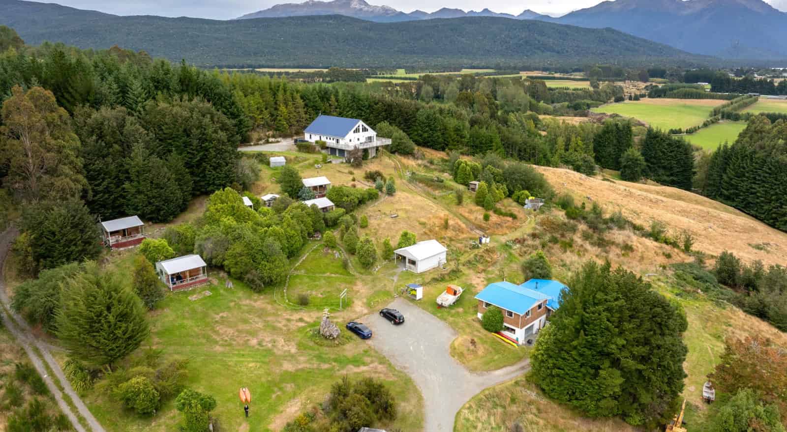 270 Hillside-Manapouri Road, Manapouri, Southland - For Sale ...