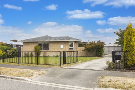 Property value - 5 Royal Park Drive, Parklands - realestate.co.nz