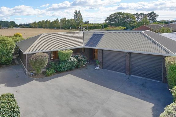 Property value - 10 Roydon Drive, Templeton - realestate.co.nz