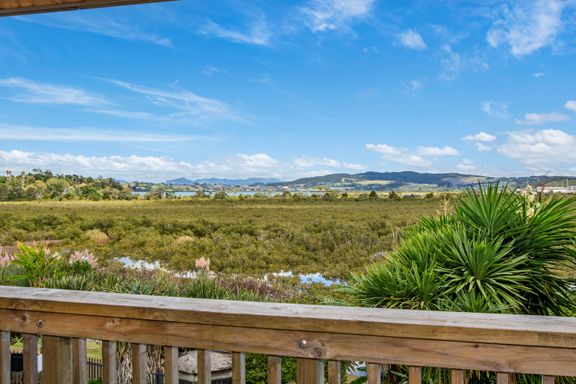 Property value - 56 Raumati Crescent, Onerahi - realestate.co.nz