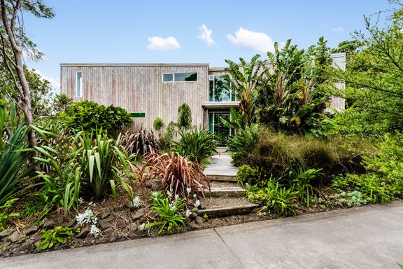Sold - 2 Berridge Road, Muriwai - realestate.co.nz