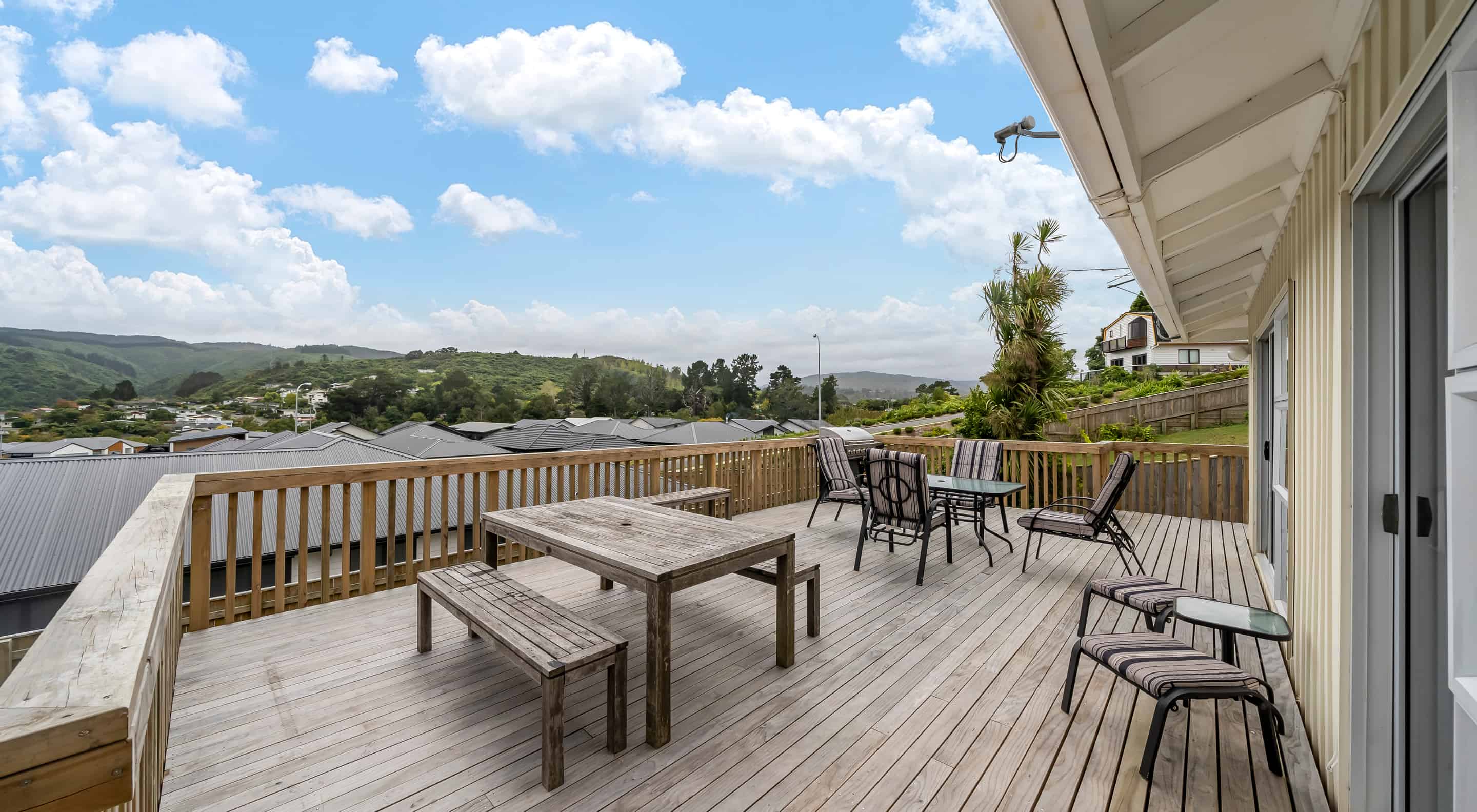 39 Aniseed Grove, Timberlea, Upper Hutt City - For Sale - realestate.co.nz